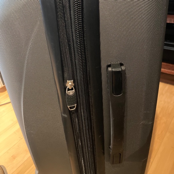 Samsonite | Bags | Samsonite Luggage Clamshell Spinner 24x5x1 Carbon ...
